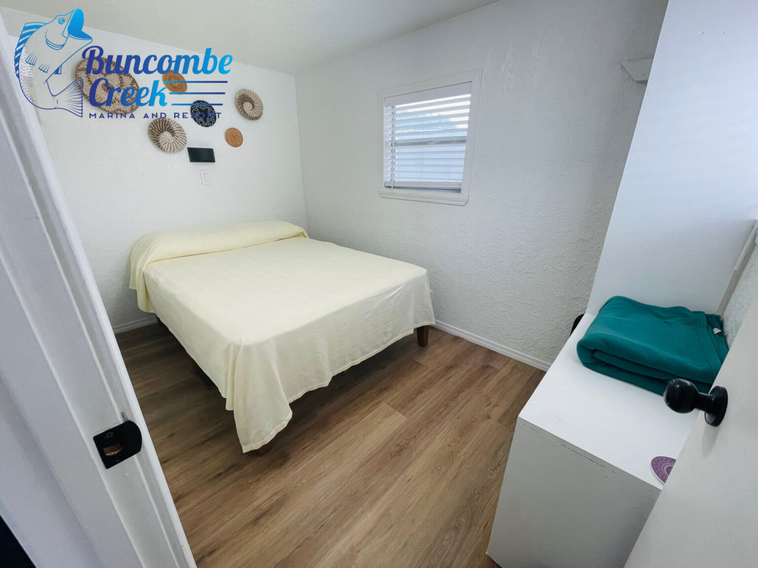 Lodging Airbnb - Buncombe Creek Resort Marina